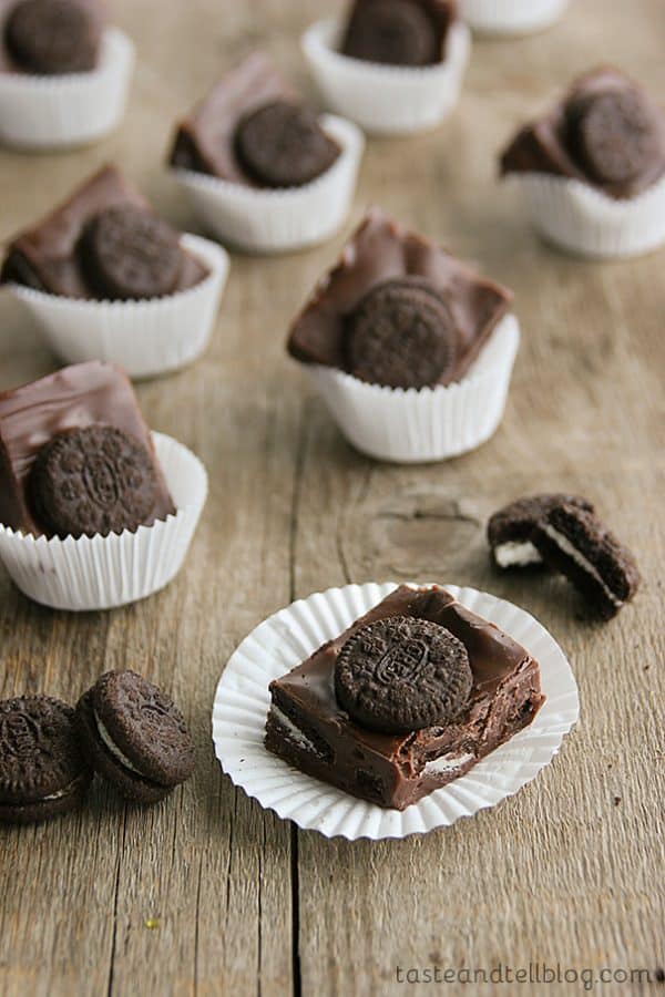 Easy Oreo Fudge - Taste and Tell