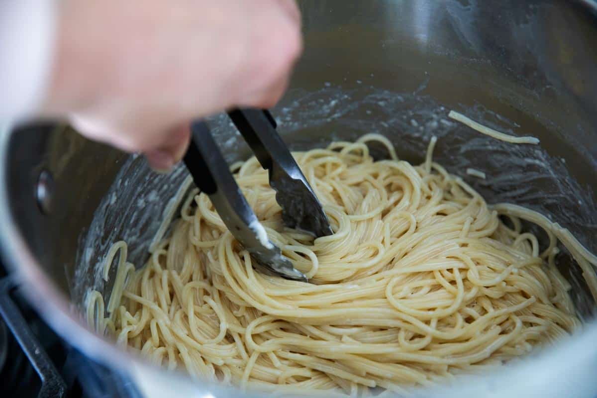 Parmesan Pasta - Only 5 Ingredients! - Taste and Tell