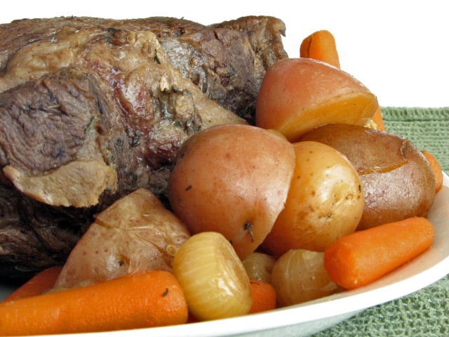 Yummy Roast Recipe in the Slow Cooker - Taste and Tell
