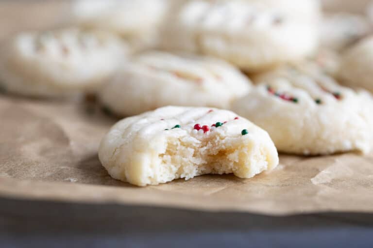Christmas Shortbread Cookies - Taste and Tell