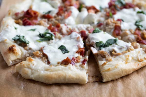 Clam Pizza with Bacon - Taste and Tell