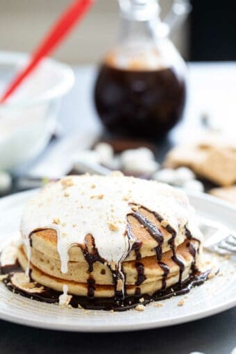 S'mores Pancakes - Taste and Tell