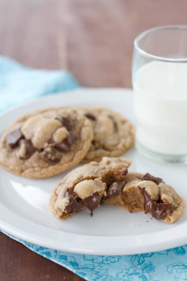 Lucky Charms Cookies - Taste and Tell